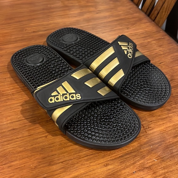 adidas | Shoes | Adidas Adissage Slides Sandals Shoes Black Gold Eg657 ...